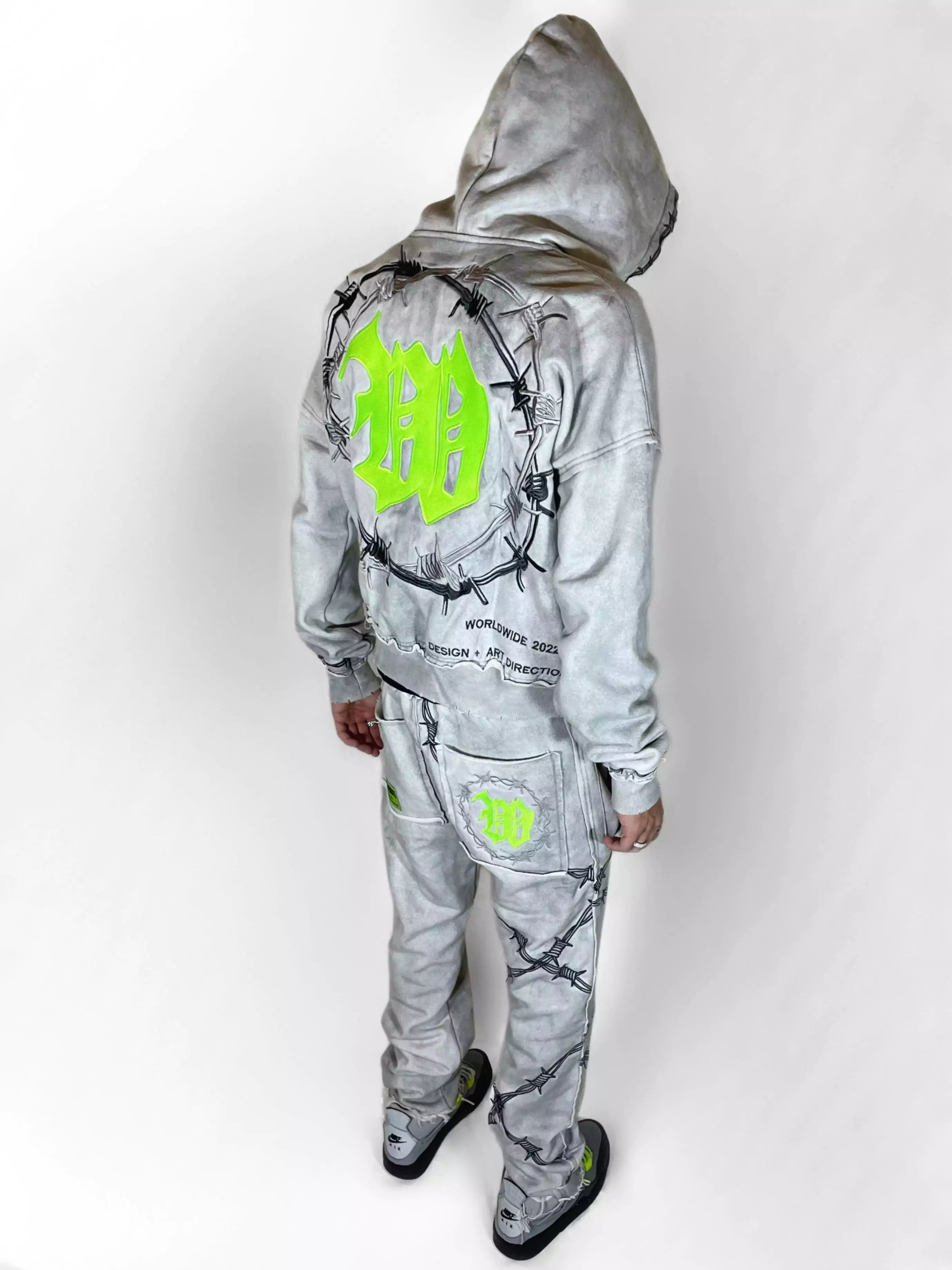 2THEWRLD Sweatsuit 95 Neon